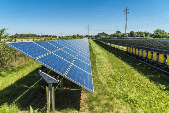 รูปภาพPhotovoltaikmodule – เลือกดูภาพถ่ายสต็อก เวกเตอร์ และวิดีโอ184 ...