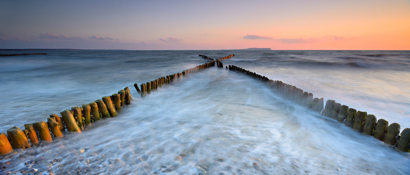 402,896 BEST Breakwater IMAGES, STOCK PHOTOS & VECTORS | Adobe Stock