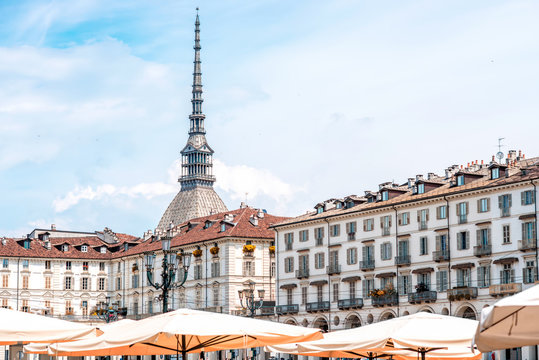 Downtown Turin Bilder – Durchsuchen 1,504 Archivfotos, Vektorgrafiken ...