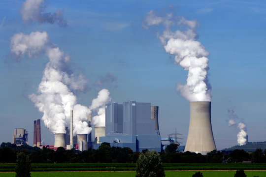 「Wasserdampf」の画像 - 4,508 件の Stock 写真、ベクターおよびビデオ | Adobe Stock