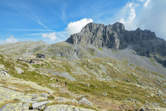 Valcamonica Immagini - Sfoglia 1,639 foto, vettoriali e video Stock ...