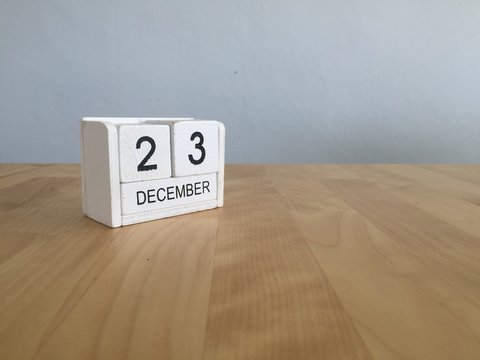 23rd Dec Calendar Images – HD & 4K Photos Free to Download | PikWizard