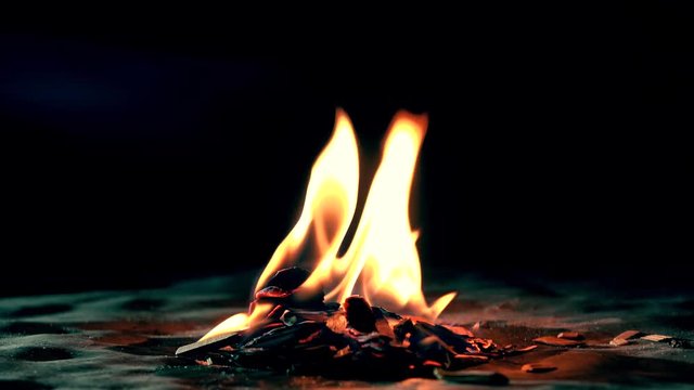 "Small Fire" Bilder – Durchsuchen 118 Archivfotos, Vektorgrafiken und ...