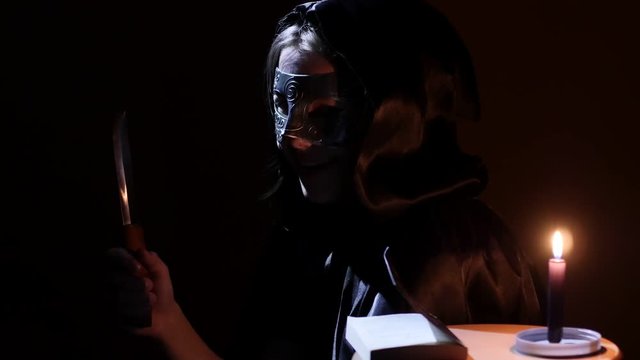 Necromant bilder – Bläddra bland 92 stockfoton, vektorer och videor ...