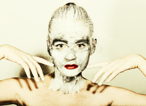 Silver Face Bilder – Durchsuchen 110,783 Archivfotos, Vektorgrafiken ...