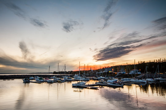 Neuville Images – Parcourir 683 le catalogue de photos, vecteurs et ...