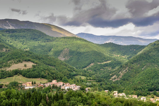 Montemonaco bilder – Bläddra bland 371 stockfoton, vektorer och videor ...