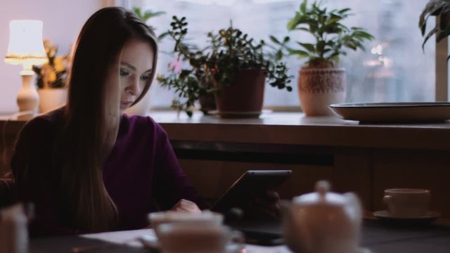 Imagens de Tappig – Explore Fotografias do Stock, Vetores e Vídeos de ...