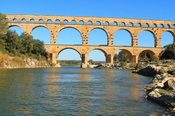 Photos, illustrations et vidéos de "pont à voûtes"