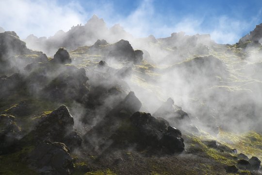 Solfatar Bilder – Durchsuchen 1,998 Archivfotos, Vektorgrafiken und ...