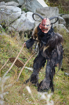 「Percht」の画像 - 486 件の Stock 写真、ベクターおよびビデオ | Adobe Stock