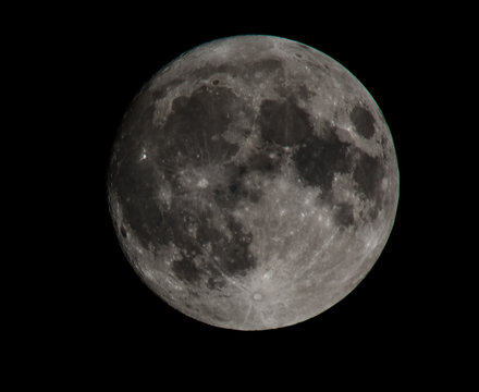 Neumond 이미지 – 찾아보기 275 스톡 사진, 벡터 및 비디오 | Adobe Stock