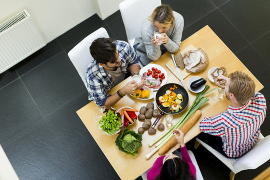 รูปภาพTeble – เลือกดูภาพถ่ายสต็อก เวกเตอร์ และวิดีโอ651 | Adobe Stock