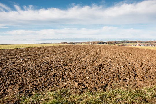 Erdboden bilder – Bläddra bland 45,517 stockfoton, vektorer och videor ...