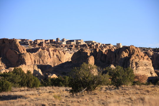 Imágenes de Acoma: descubre bancos de fotos, ilustraciones, vectores y ...