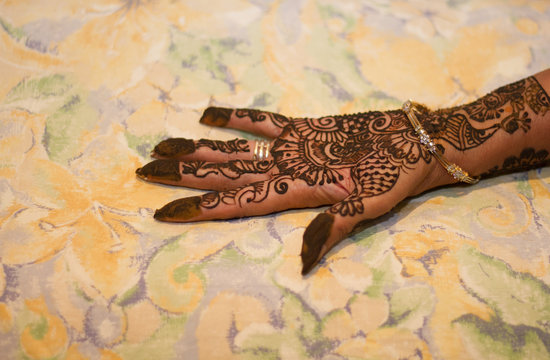 Hena Bilder – Durchsuchen 812 Archivfotos, Vektorgrafiken und Videos ...
