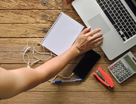 Notbook 이미지 – 찾아보기 710 스톡 사진, 벡터 및 비디오 | Adobe Stock