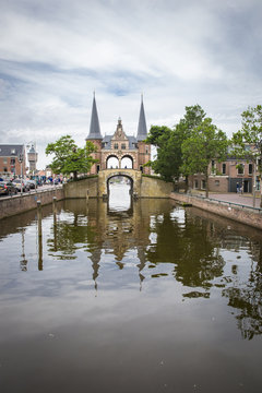 รูปภาพSneek – เลือกดูภาพถ่ายสต็อก เวกเตอร์ และวิดีโอ1,320 | Adobe Stock