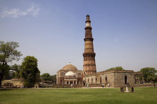 "Qutb Minar" Images – Browse 6,306 Stock Photos, Vectors, and Video ...