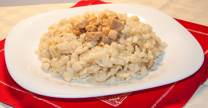 Halusky Bilder – Durchsuchen 414 Archivfotos, Vektorgrafiken und Videos ...