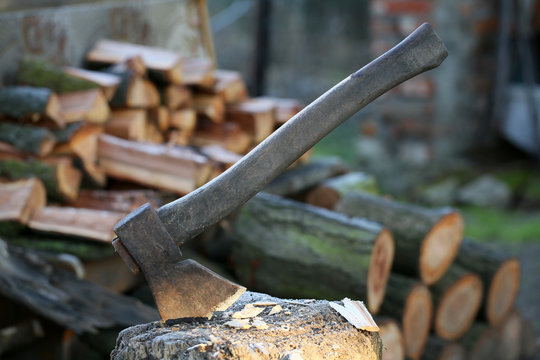 Hatchet Images – Browse 58,110 Stock Photos, Vectors, and Video | Adobe ...