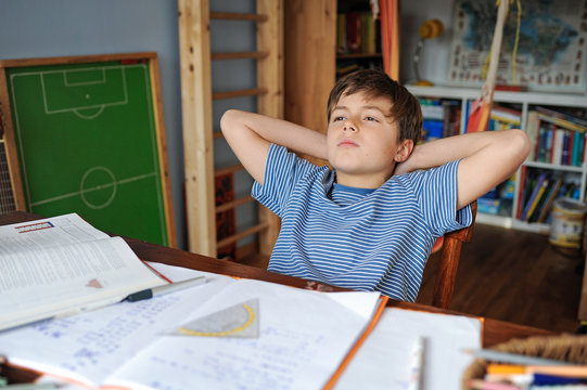 Afbeeldingen over Genervt – Blader in stockfoto's, vectoren en video's ...