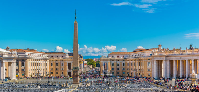Petersplatz Bilder – Durchsuchen 14,397 Archivfotos, Vektorgrafiken und ...