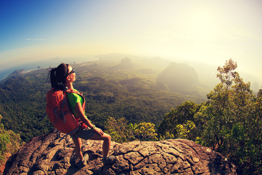 รูปภาพObserving – เลือกดูภาพถ่ายสต็อก เวกเตอร์ และวิดีโอ816,024 | Adobe ...