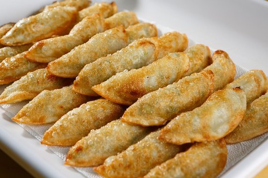 Afbeeldingen over Mandu – Blader in stockfoto's, vectoren en video's over 4,846 | Adobe Stock