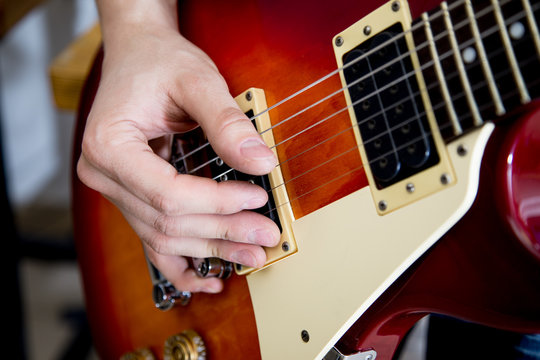 Gitara Bilder – Durchsuchen 1,001 Archivfotos, Vektorgrafiken und ...