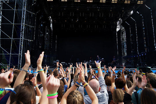 Open-Air Images – Browse 20,113 Stock Photos, Vectors, and Video ...