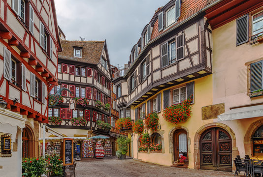 รูปภาพColmar – เลือกดูภาพถ่ายสต็อก เวกเตอร์ และวิดีโอ15,732 | Adobe Stock