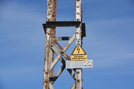 Electrocutar Images – Browse 33 Stock Photos, Vectors, and Video ...