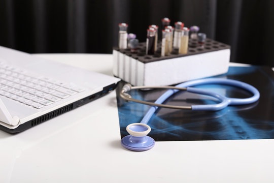 雑音 Images – Browse 588 Stock Photos, Vectors, and Video | Adobe Stock