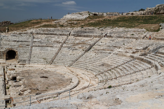 รูปภาพNeapolis – เลือกดูภาพถ่ายสต็อก เวกเตอร์ และวิดีโอ1,515 | Adobe Stock