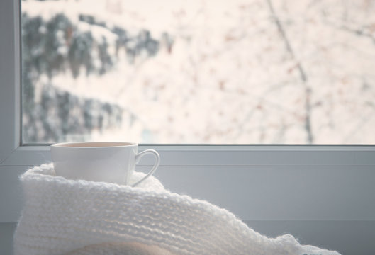 Snow Outside Window Images – Browse 191,945 Stock Photos, Vectors, and ...