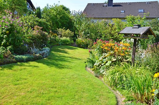 「Gartenbild」の写真素材 | 144件の無料イラスト画像 | Adobe Stock