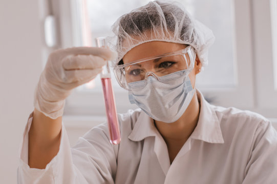 Chemist Images – Browse 345,604 Stock Photos, Vectors, and Video ...