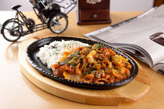 "Ojingeo Deopbap" Images – Browse 34 Stock Photos, Vectors, and Video ...