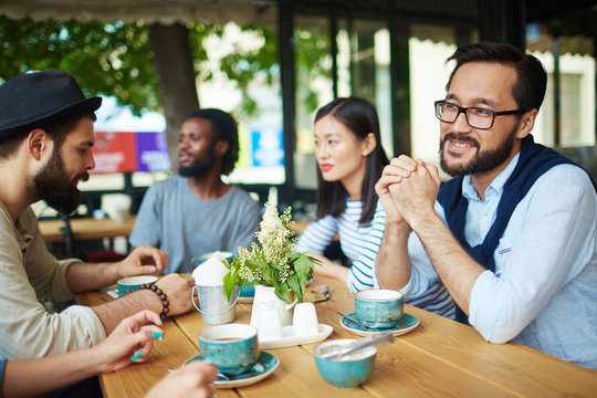 Get-Together Bilder – Durchsuchen 7,278 Archivfotos, Vektorgrafiken und ...