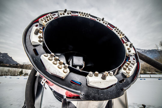 รูปภาพSnow-Gun – เลือกดูภาพถ่ายสต็อก เวกเตอร์ และวิดีโอ243 | Adobe Stock