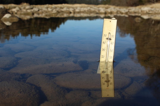 Filterwasser Images – Browse 11 Stock Photos, Vectors, and Video ...