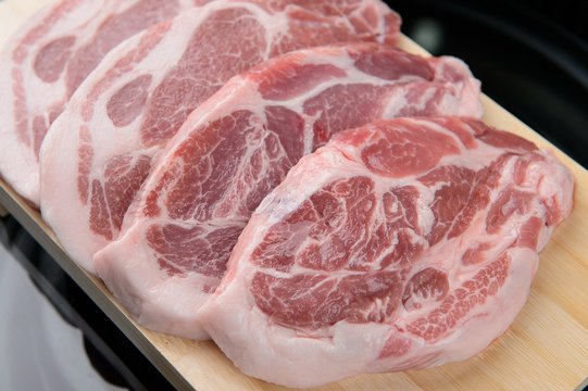 Pork Neck"」の写真素材 | 3,005件の無料イラスト画像 | Adobe Stock