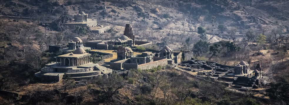 รูปภาพKumbhalgarh – เลือกดูภาพถ่ายสต็อก เวกเตอร์ และวิดีโอ1,094 | Adobe ...
