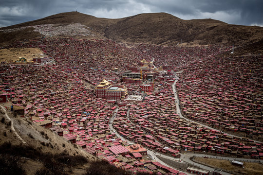 รูปภาพSertar – เลือกดูภาพถ่ายสต็อก เวกเตอร์ และวิดีโอ381 | Adobe Stock