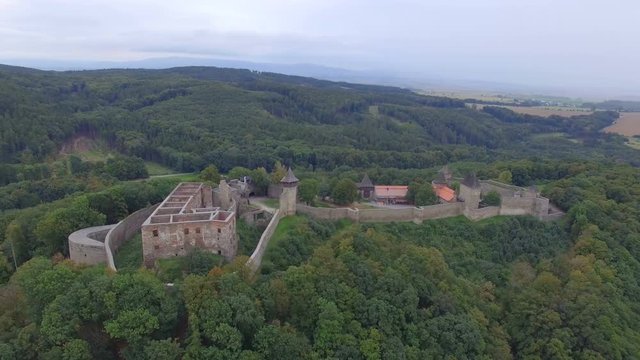 รูปภาพHelfstein – เลือกดูภาพถ่ายสต็อก เวกเตอร์ และวิดีโอ93 | Adobe Stock