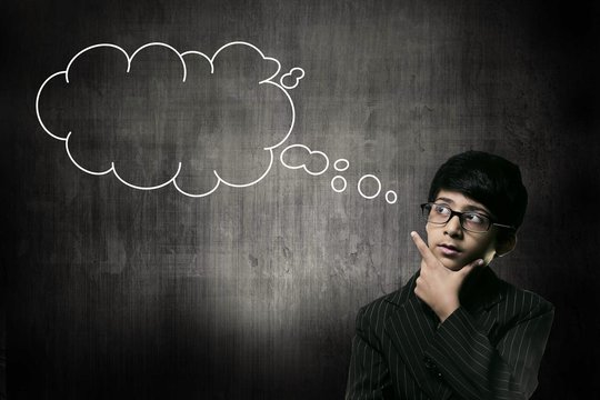 Afbeeldingen over "Thinking Cloud" – Blader in stockfoto's, vectoren en ...