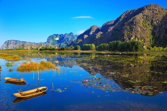 รูปภาพOmbla – เลือกดูภาพถ่ายสต็อก เวกเตอร์ และวิดีโอ99 | Adobe Stock