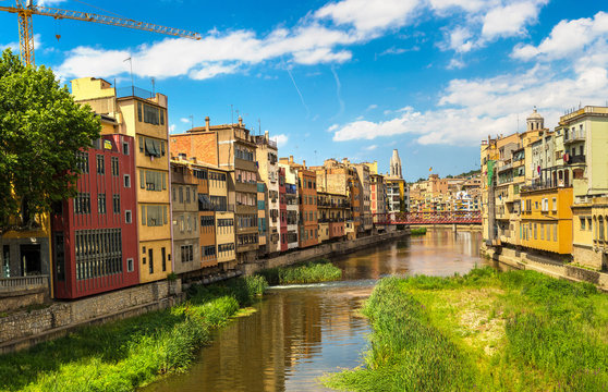 รูปภาพGerona – เลือกดูภาพถ่ายสต็อก เวกเตอร์ และวิดีโอ61,506 | Adobe Stock