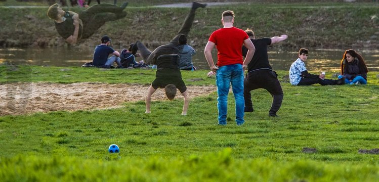 Artistik Bilder – Durchsuchen 508 Archivfotos, Vektorgrafiken und ...